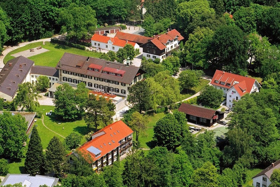 Scoli cu Bacalaureat German – IEC Romania I Studii in strainatate